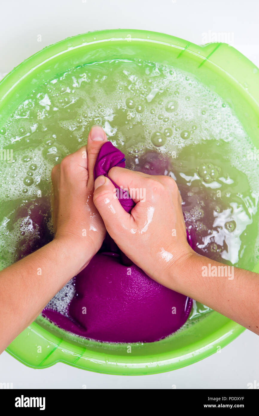 White hand basin hi-res stock photography and images - Alamy