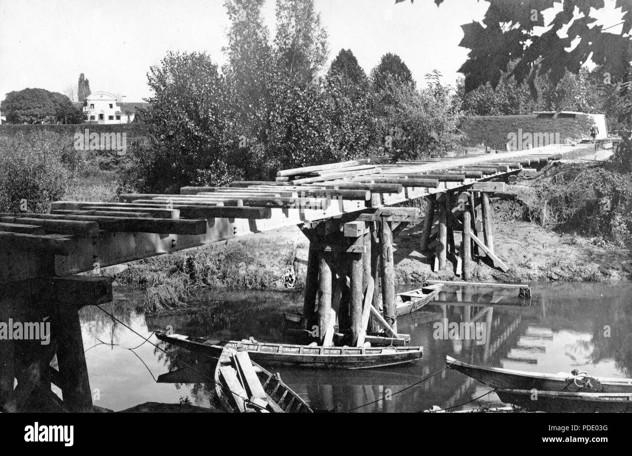 Early 1900s boat building hi-res stock photography and images - Alamy