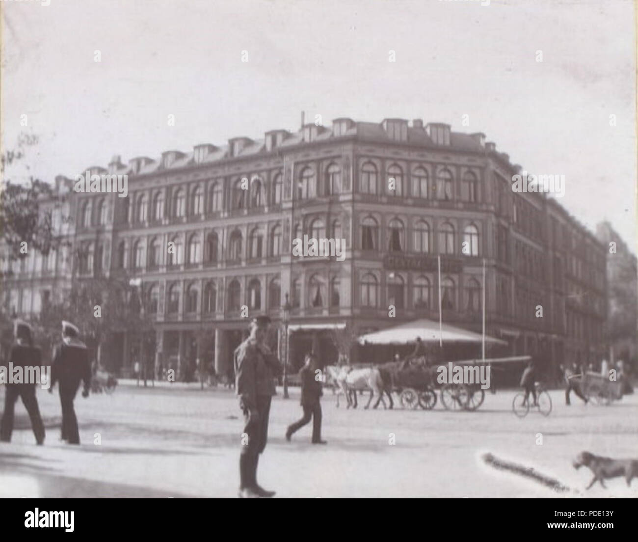 Hotel guest history hi-res stock photography and images - Alamy