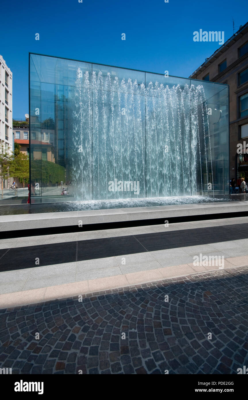 Apple Store Milan Architecture High Resolution Stock Photography and ...