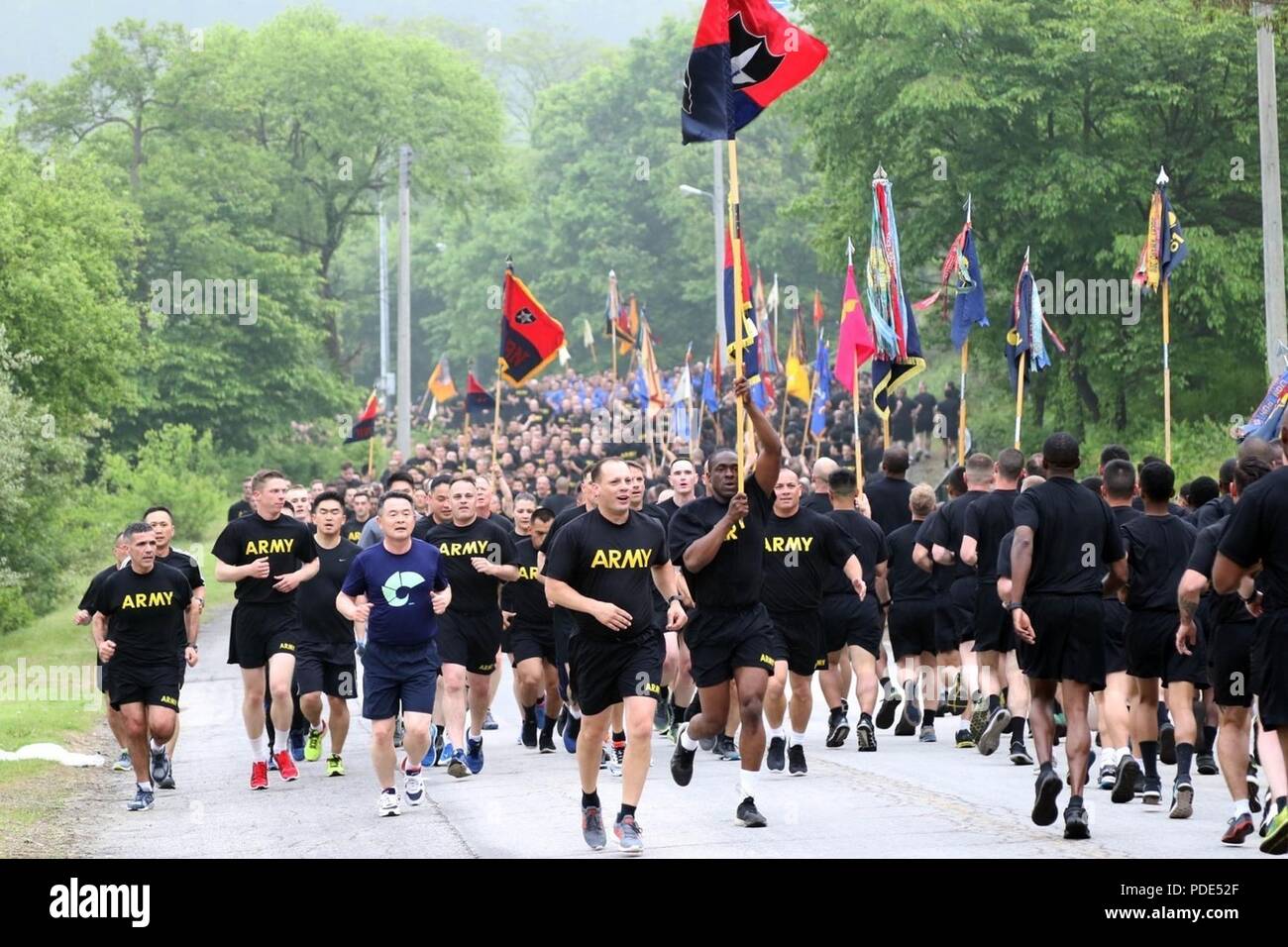 The 2nd Infantry Division/ROK-U.S. Combined Division held a division ...