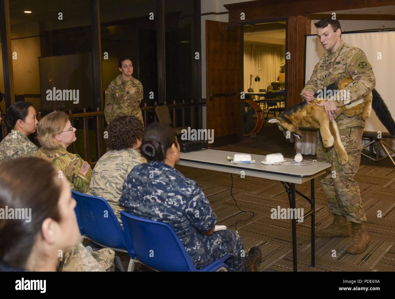 Smsgt roger parsons hi-res stock photography and images - Alamy