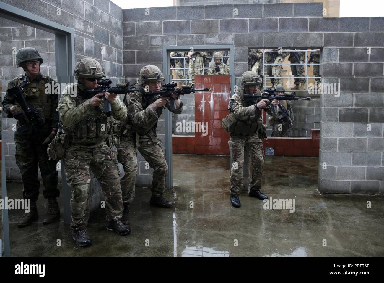 131 Commando Squadron Royal Engineers Stock Photos & 131 Commando ...