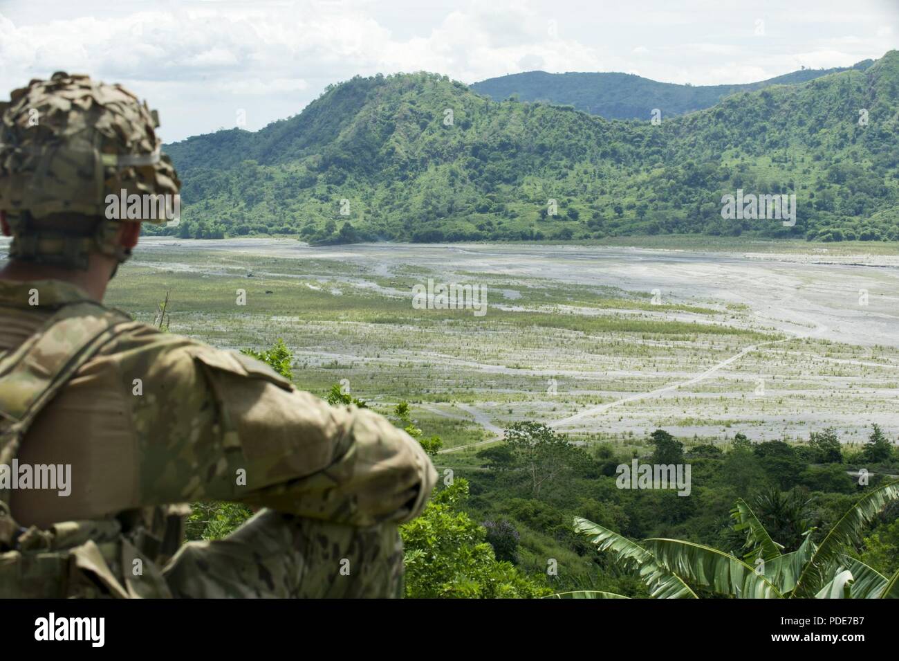 High seize arms hi-res stock photography and images - Alamy