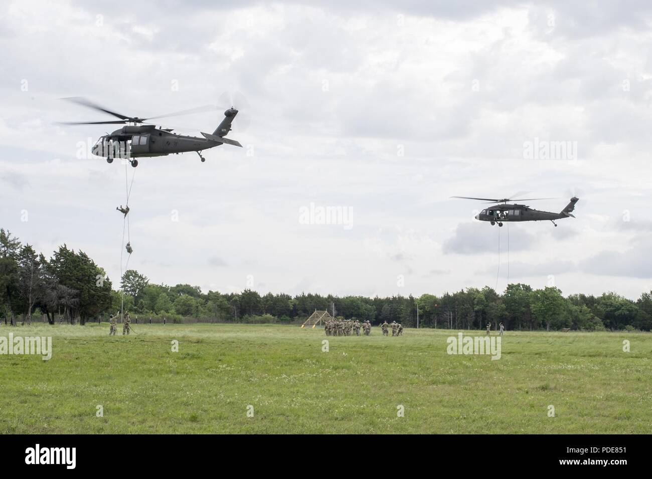 Rappel Master Students rappel from UH-60 “Black Hawk” helicopters ...