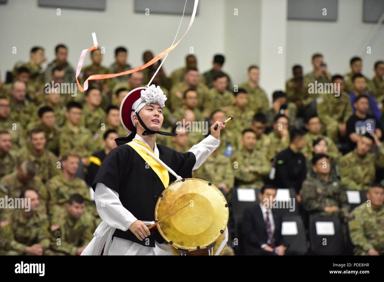 Samulnori hi-res stock photography and images - Alamy