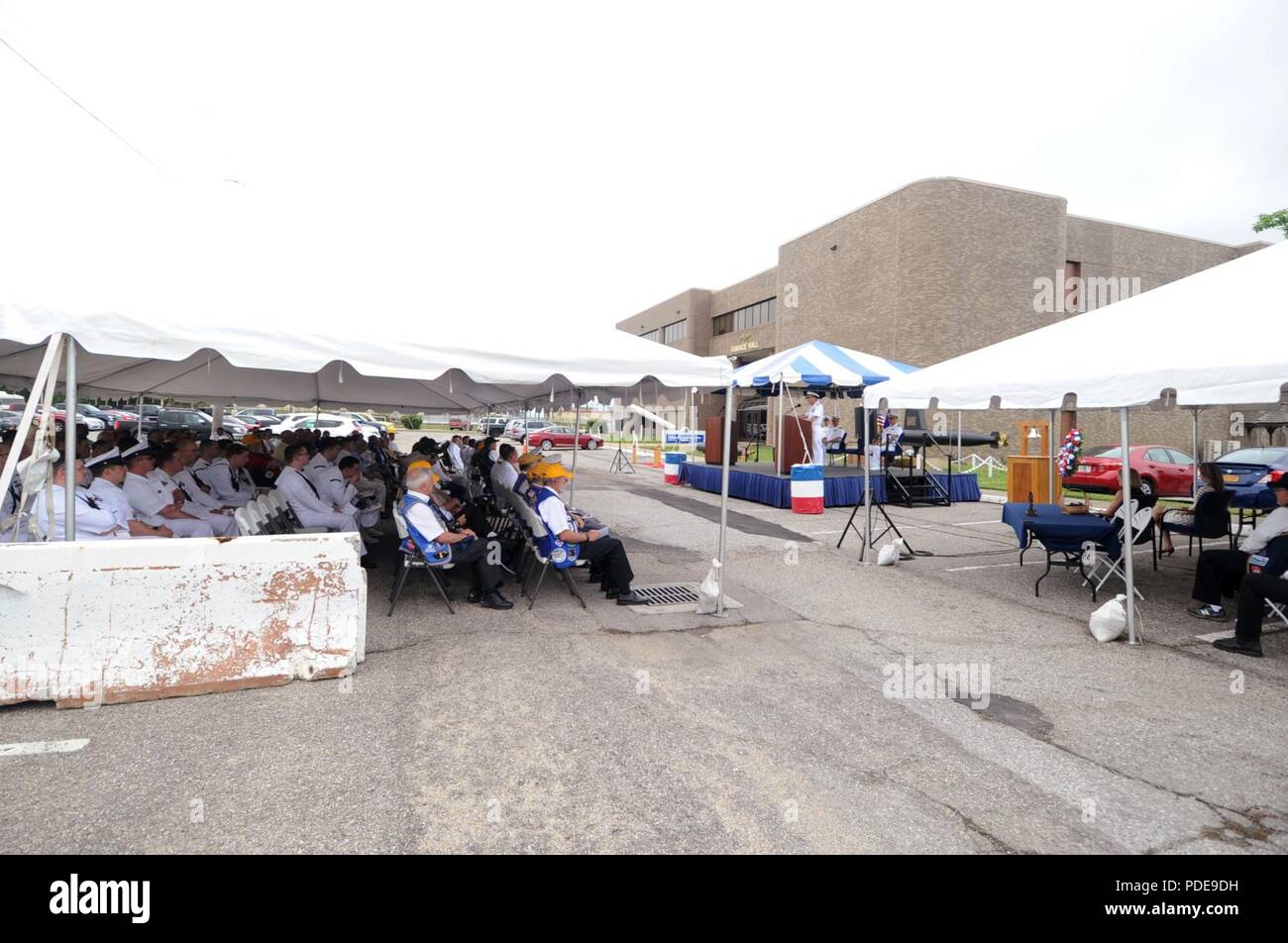 Submarine veterans, active duty submariners, family and friends attend ...