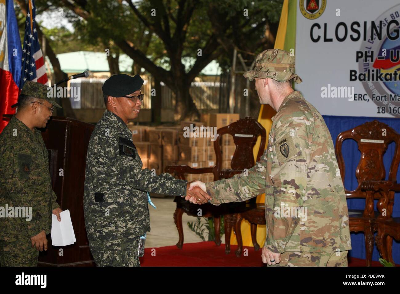Philippine army light reaction regiment hi-res stock photography and ...