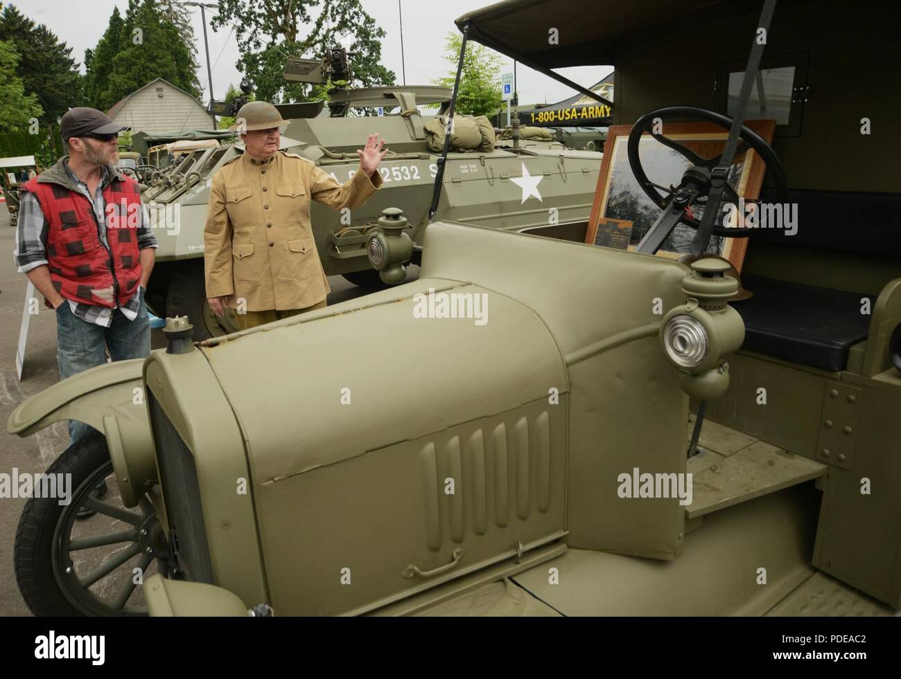 Jack Gieson (right) a retired U.S. Army Reservist from Vancouver, Wash ...