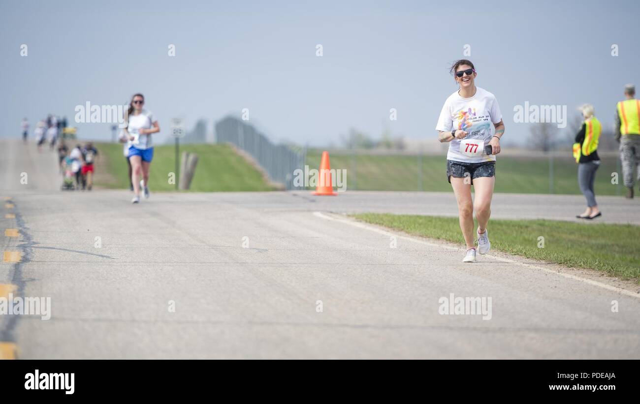 100 km run hi-res stock photography and images - Alamy