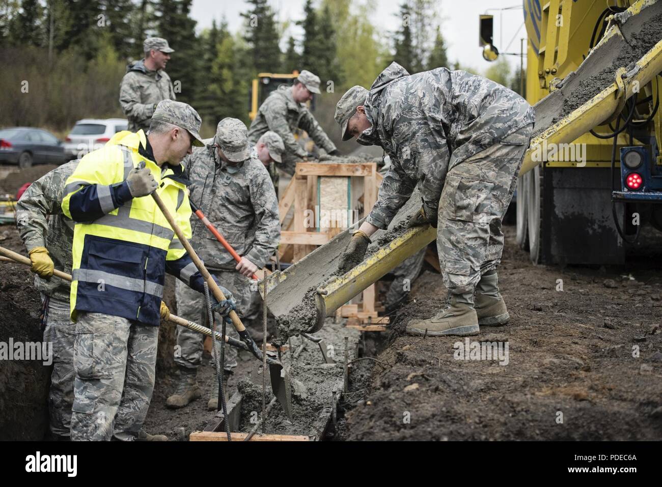 Chemical fire suppression training hi-res stock photography and images ...