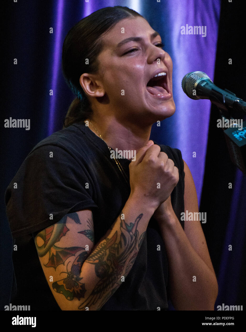 Bala Cynwyd, PA, USA. 19th June, 2018. American Singer-Songwriter Donna ...