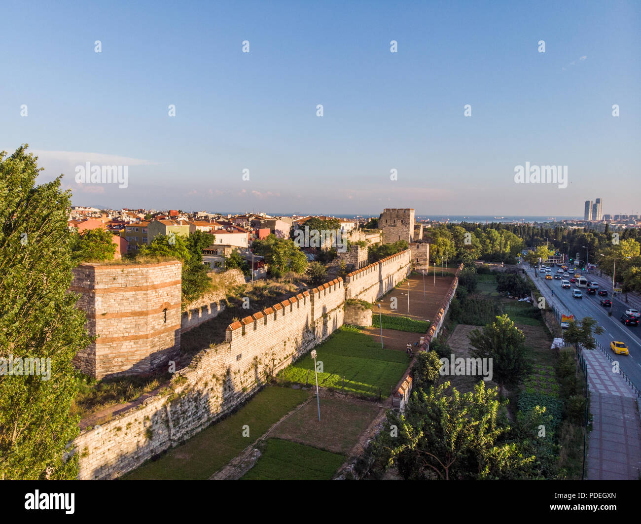Walls constantinople tower yedikule fortress hi-res stock photography ...