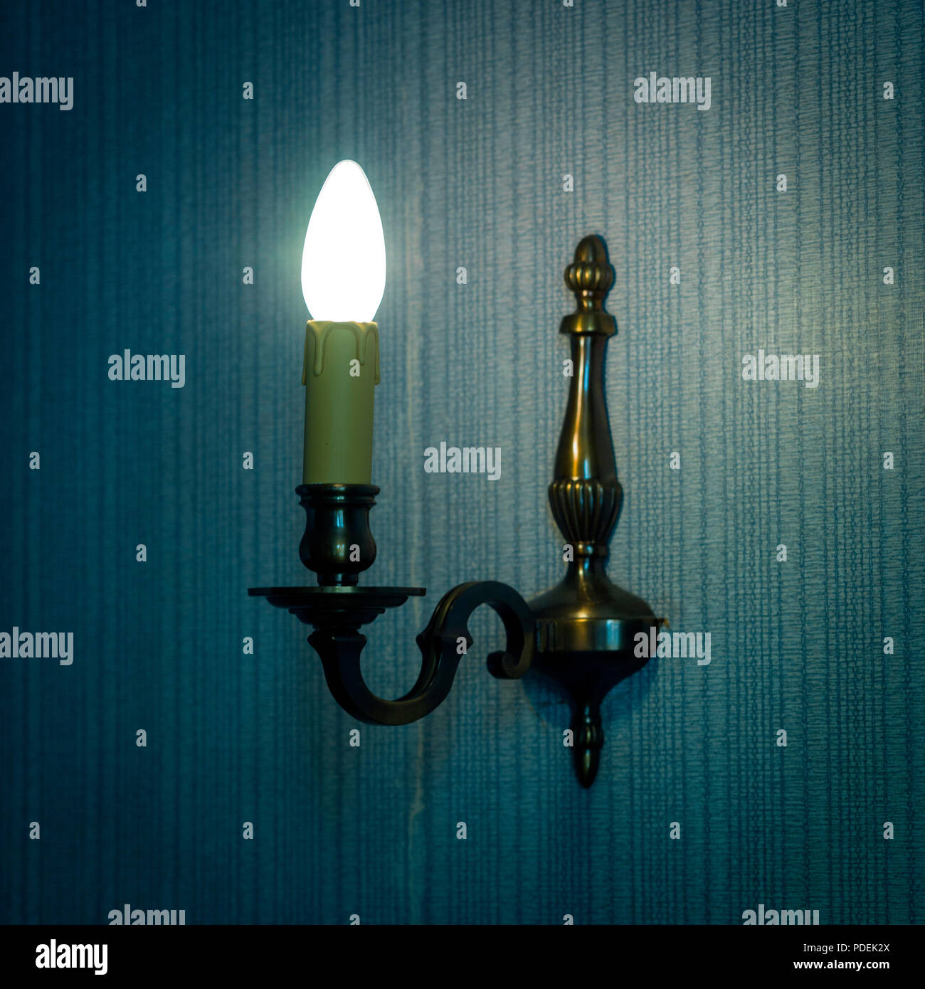 Light blue wall texture hi-res stock photography and images - Alamy