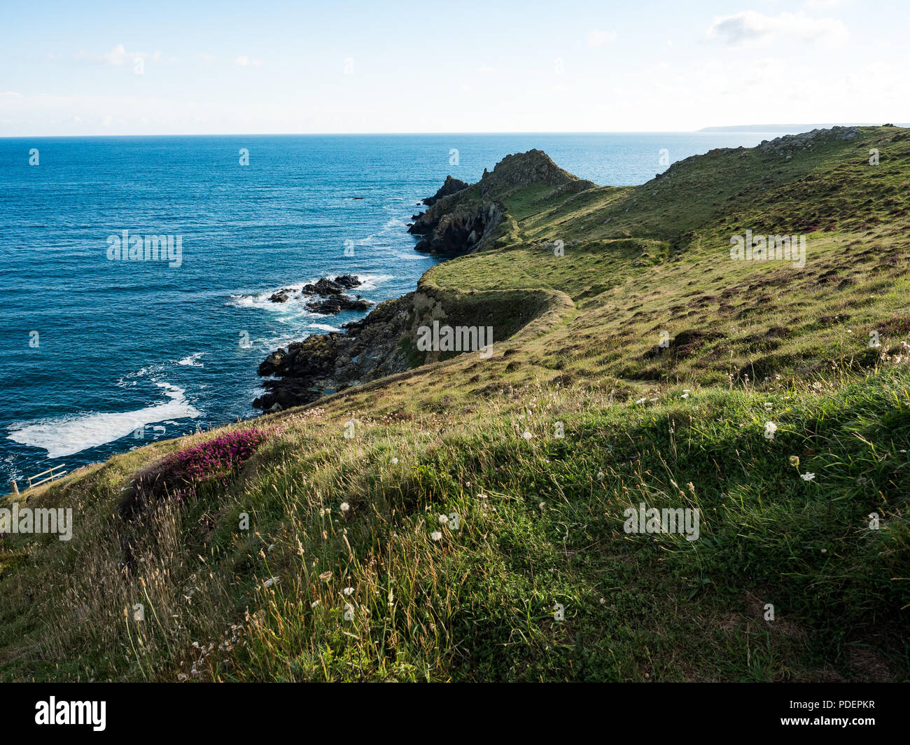 Cornish coastal walk hi-res stock photography and images - Alamy