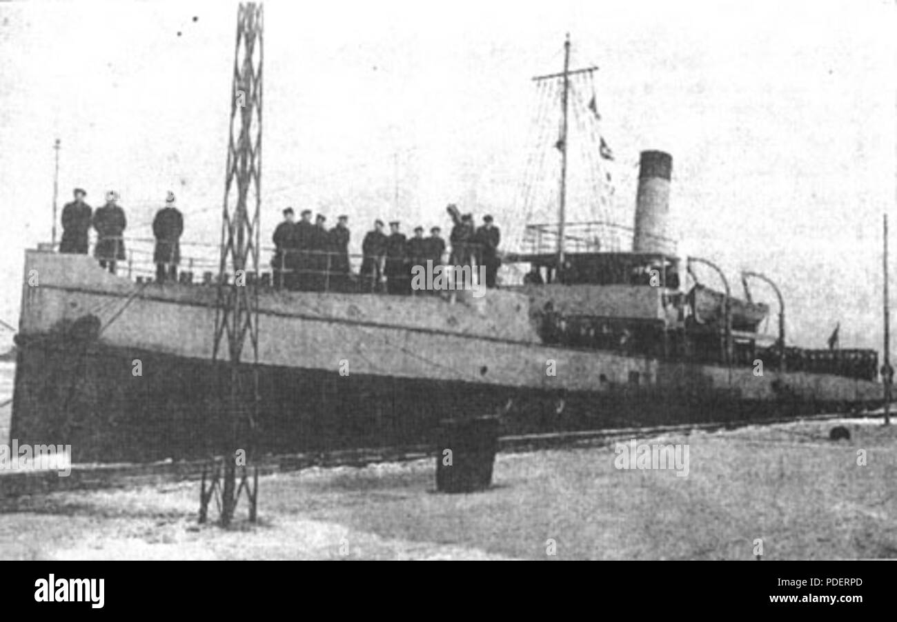 Minelayer hi-res stock photography and images - Alamy