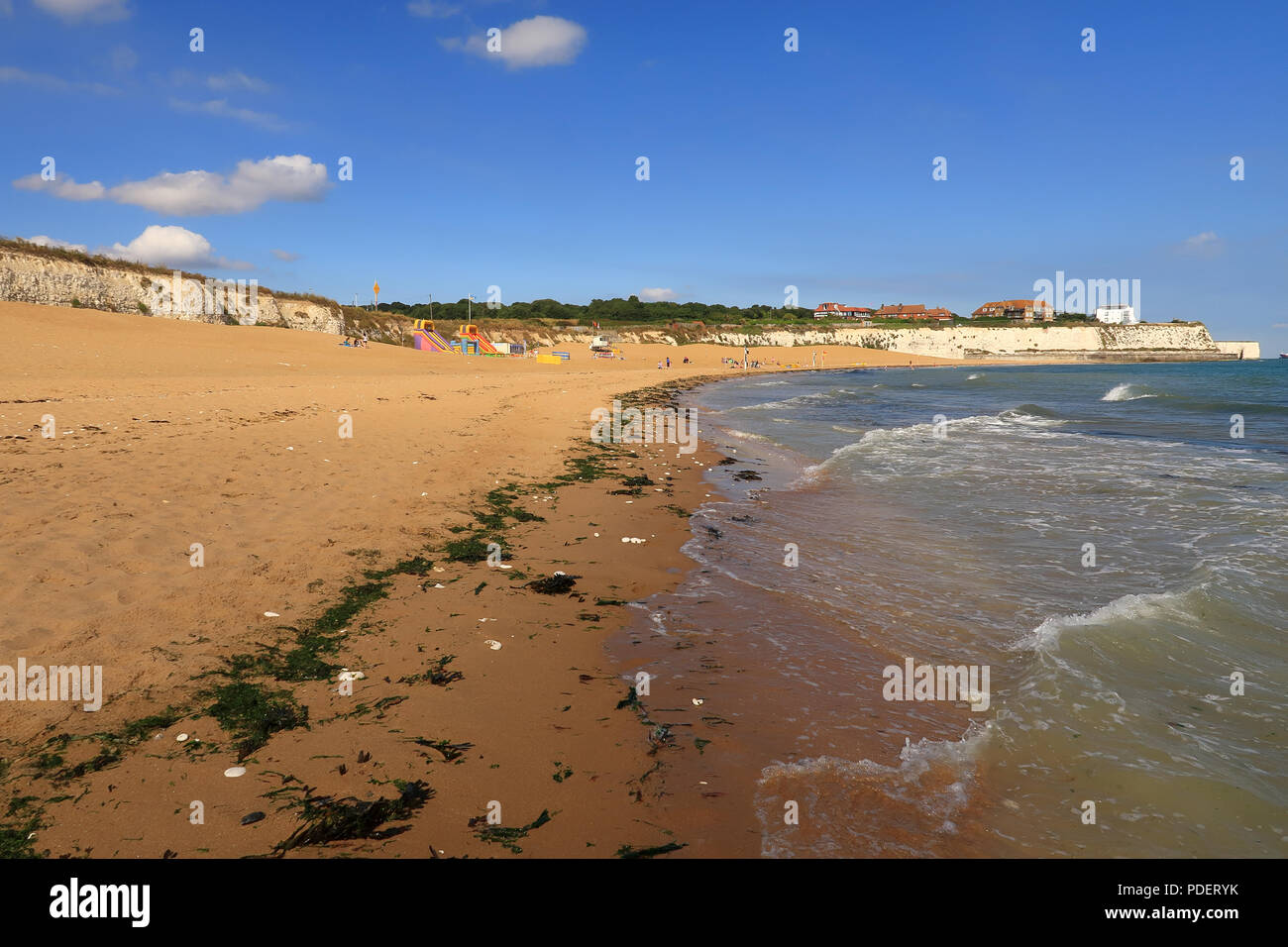 The sandy beach at Joss Bay on the south Kent coast Stock Photo - Alamy