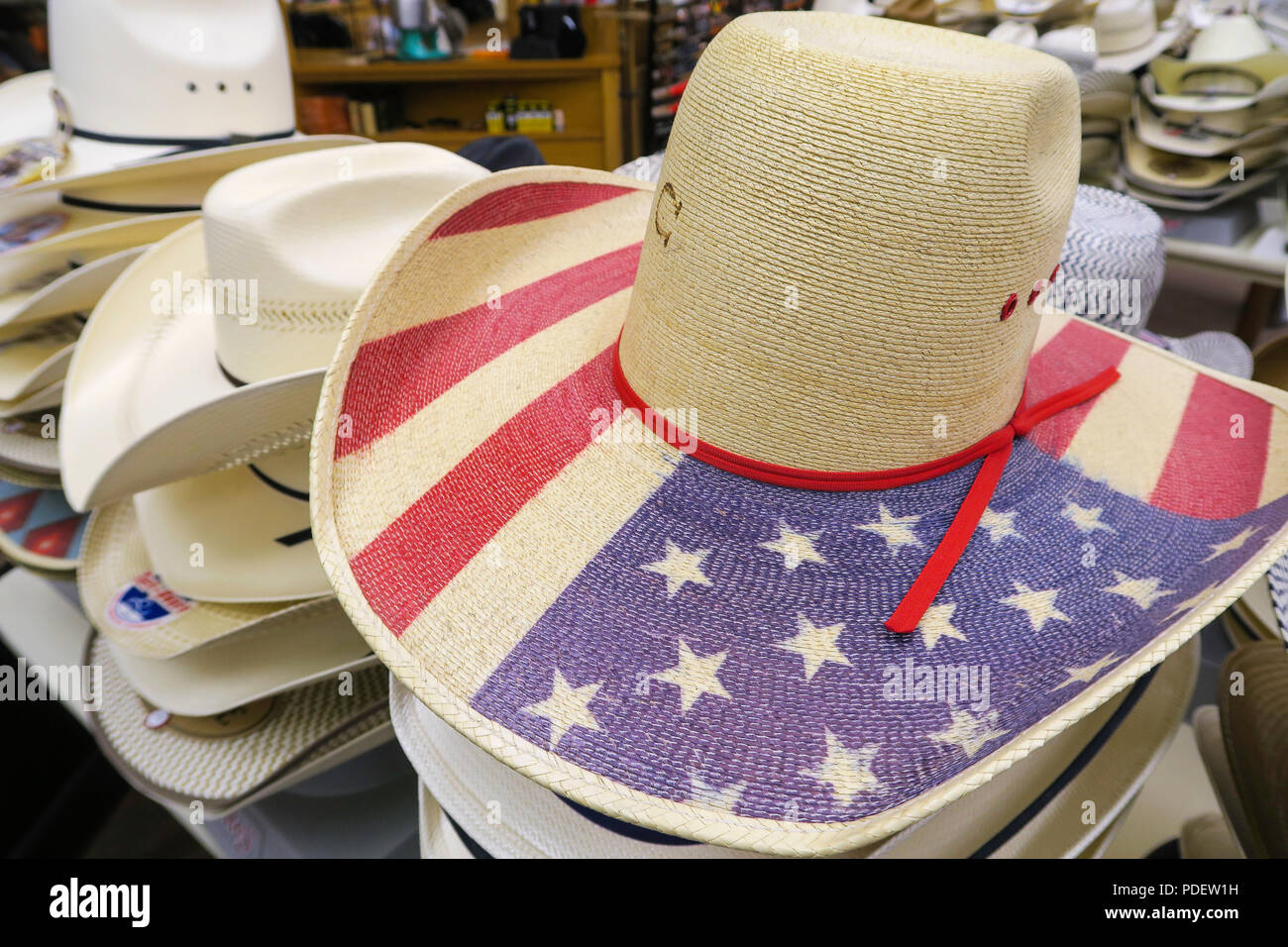 Cowboy hats western wear store hi-res stock photography and images - Alamy