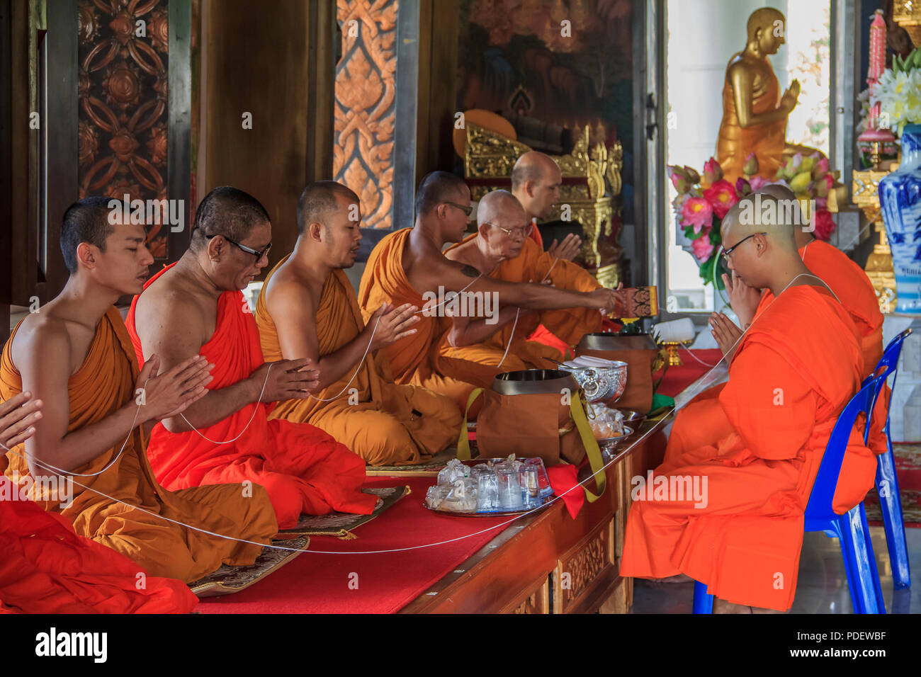 Christian monks praying hi-res stock photography and images - Alamy