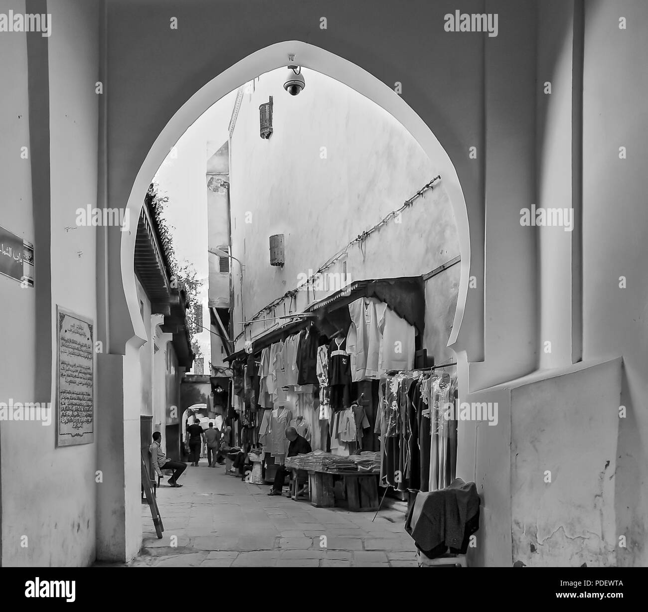 Moorish architecture marrakech Black and White Stock Photos & Images ...