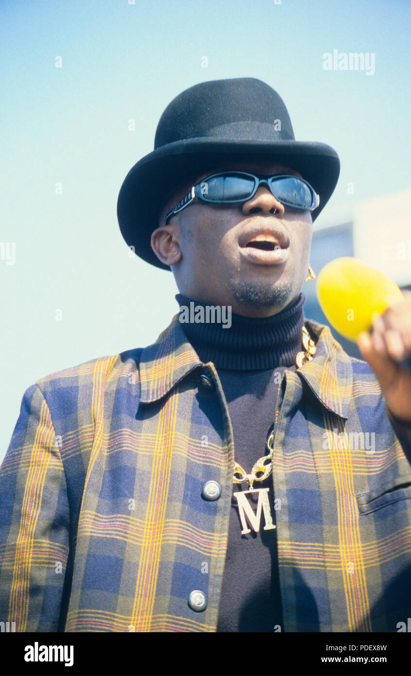 Bbc radio devon hi-res stock photography and images - Alamy