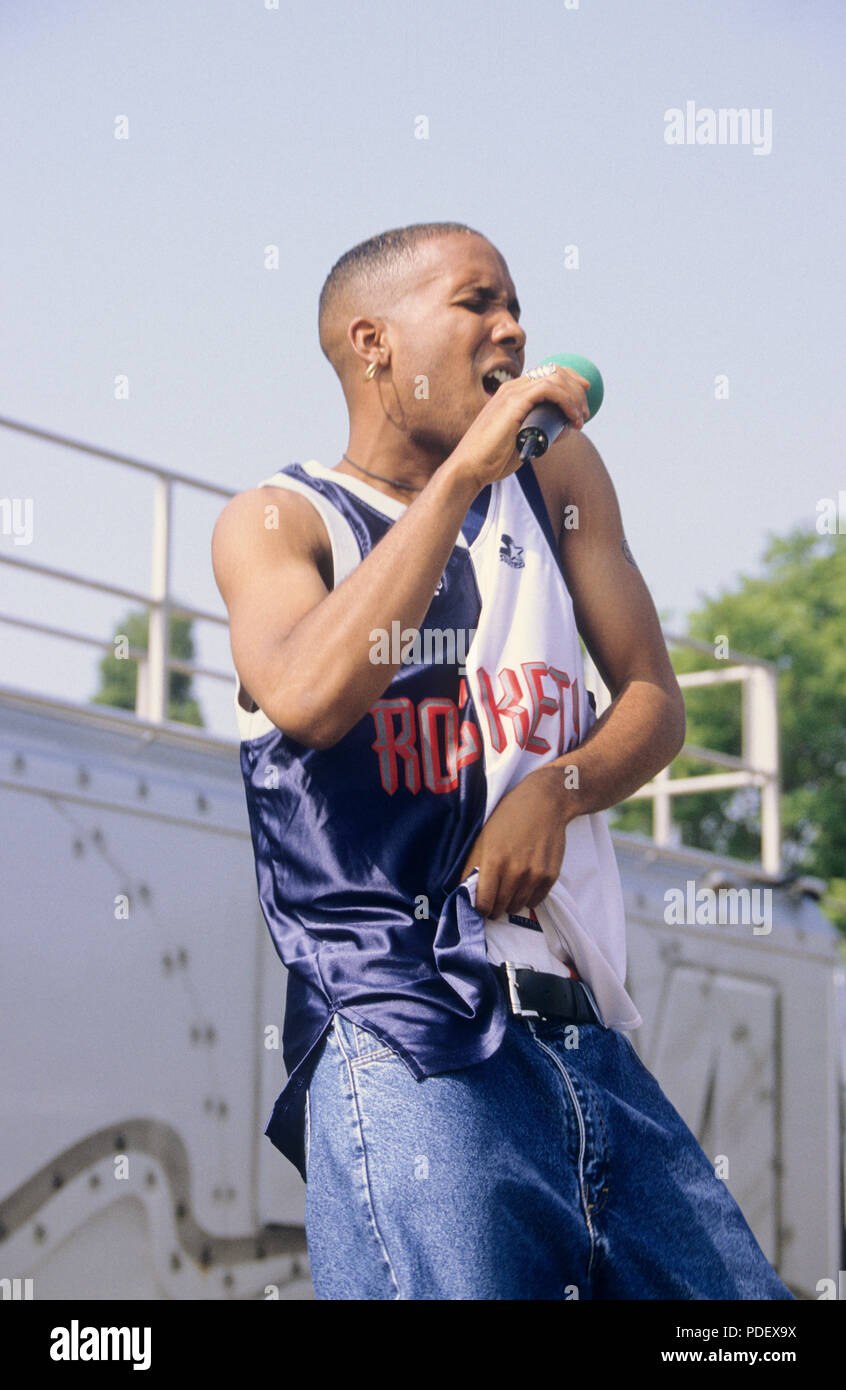 4Mandu BBC Radio 1 One Roadshow Exmouth Devon 13 August 1996 Kenny ...