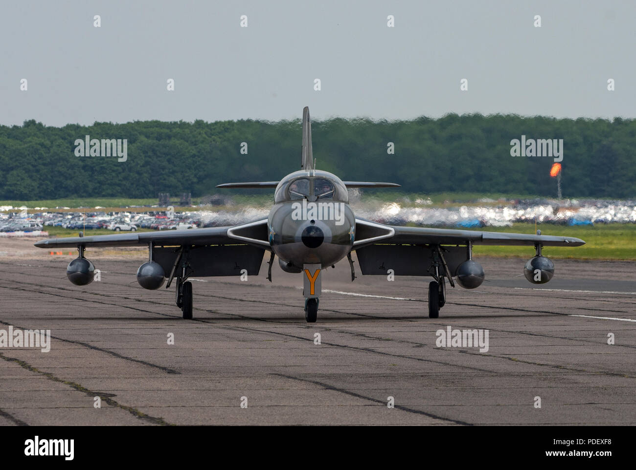 Milatary plane hi-res stock photography and images - Alamy