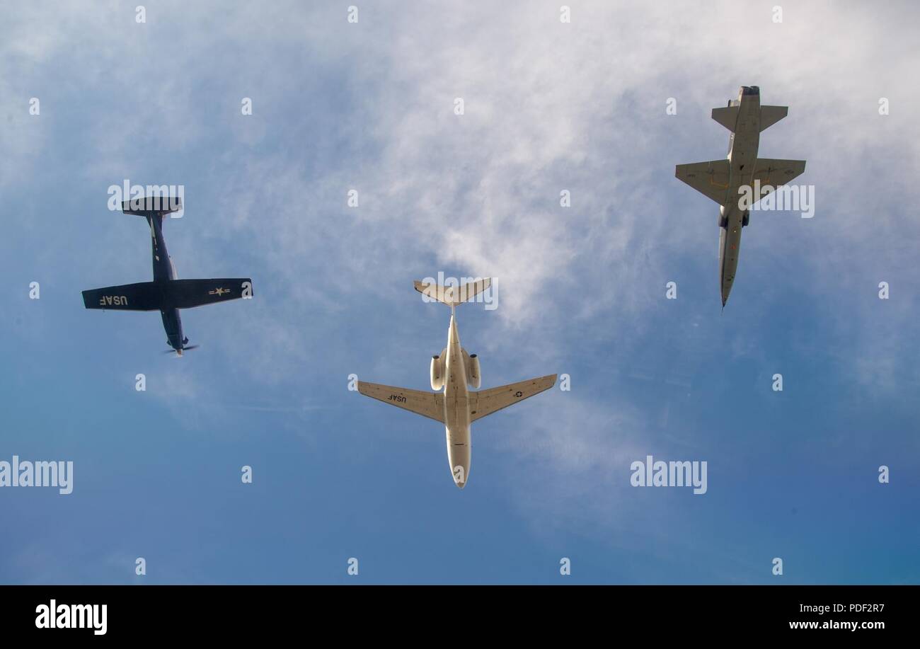 Laughlin afb pilots hi-res stock photography and images - Alamy