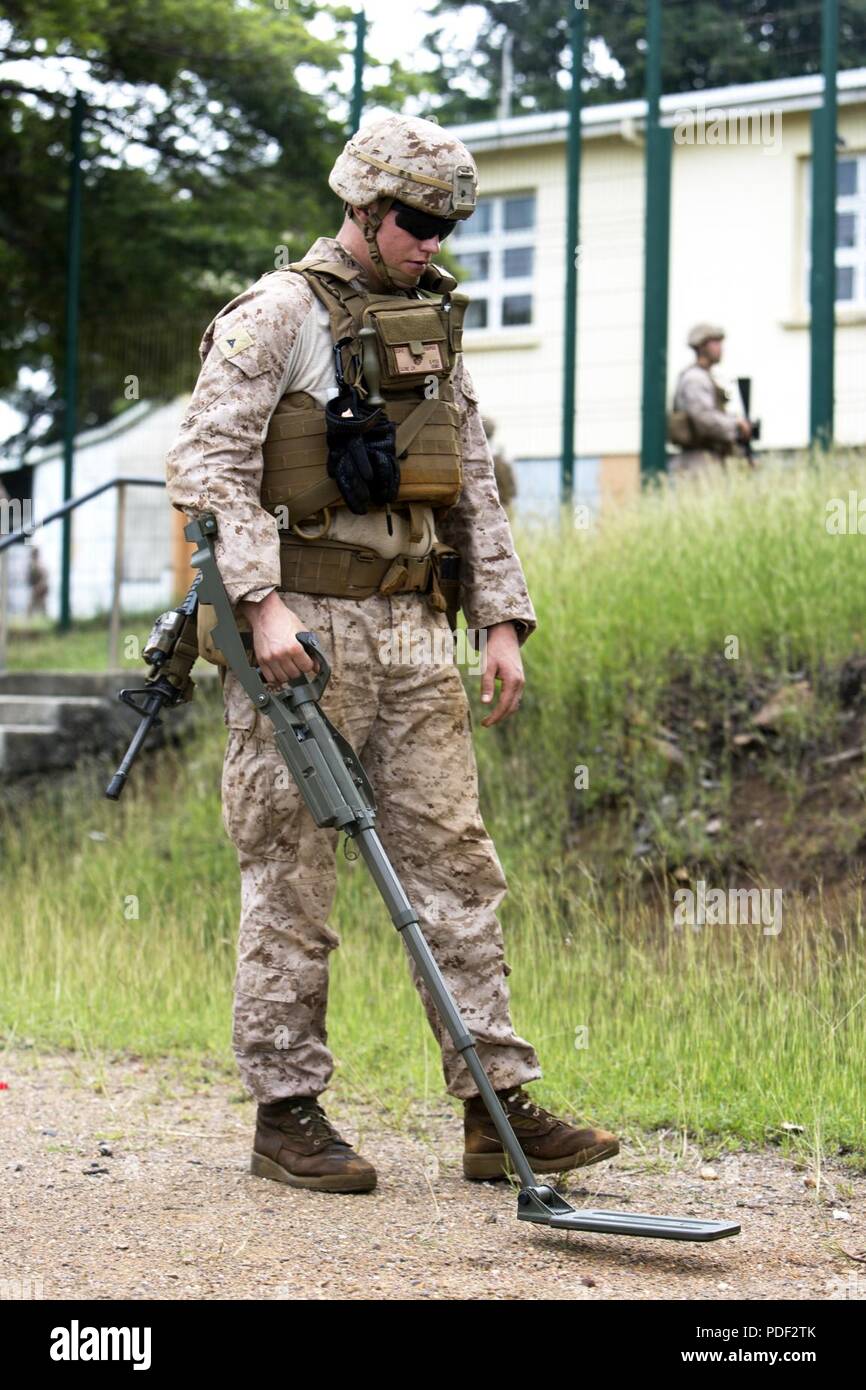 Cmd Metal Detector High Resolution Stock Photography and Images - Alamy