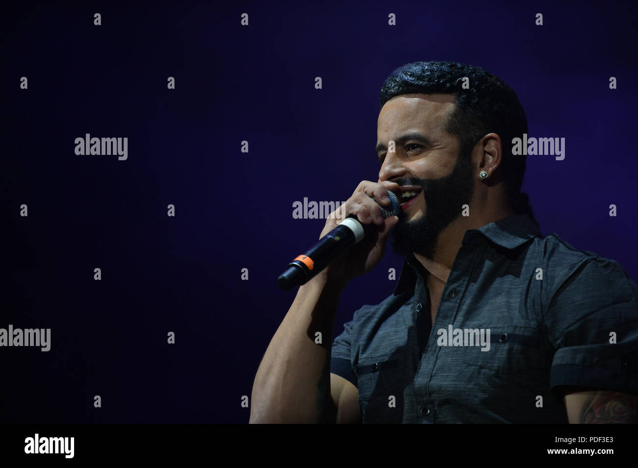 Johnny velasquez hi-res stock photography and images - Alamy