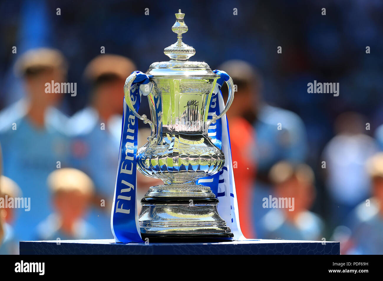 Fa cup trophy general hi-res stock photography and images - Alamy