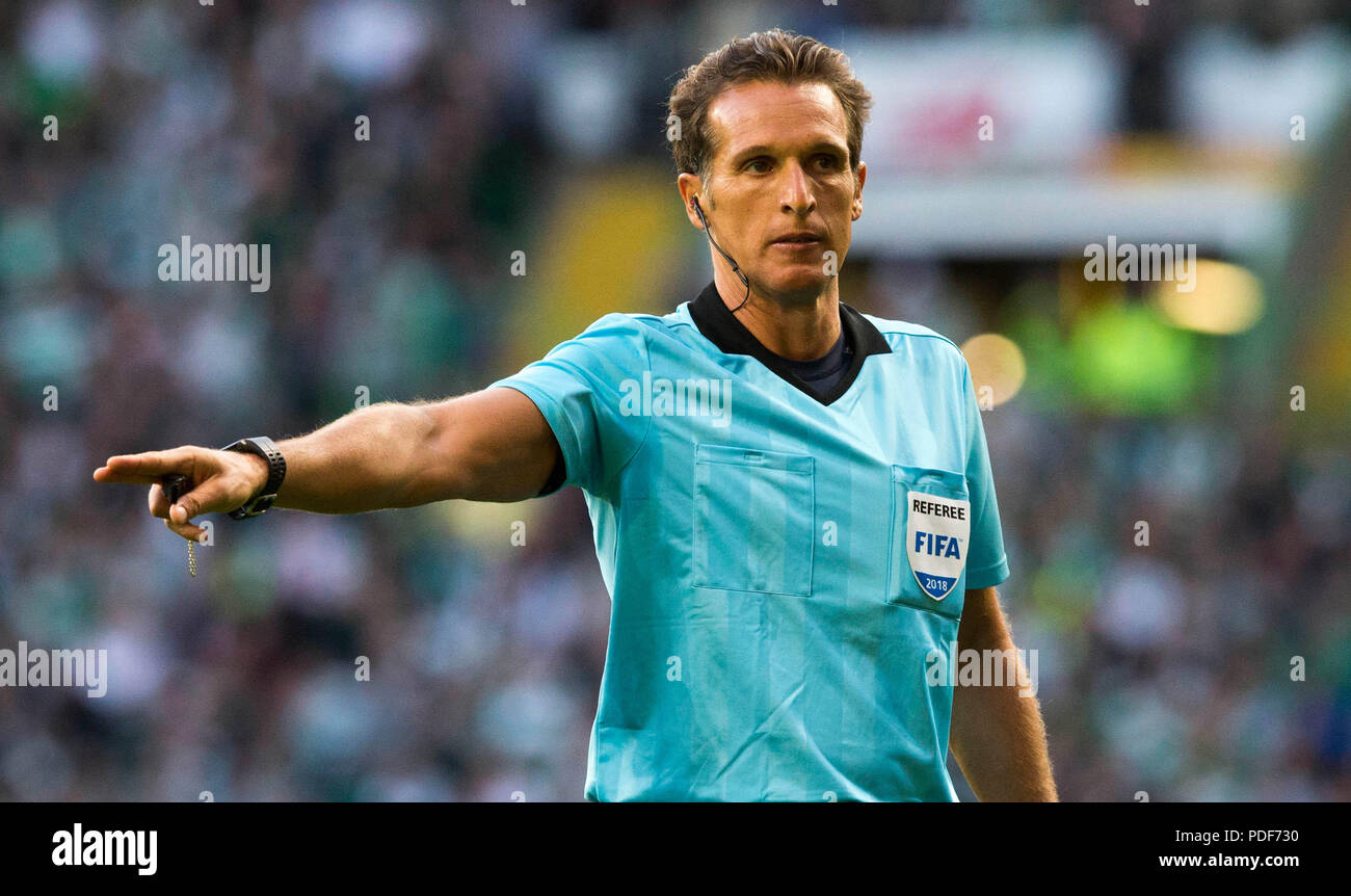 Luca banti referee hi-res stock photography and images - Alamy