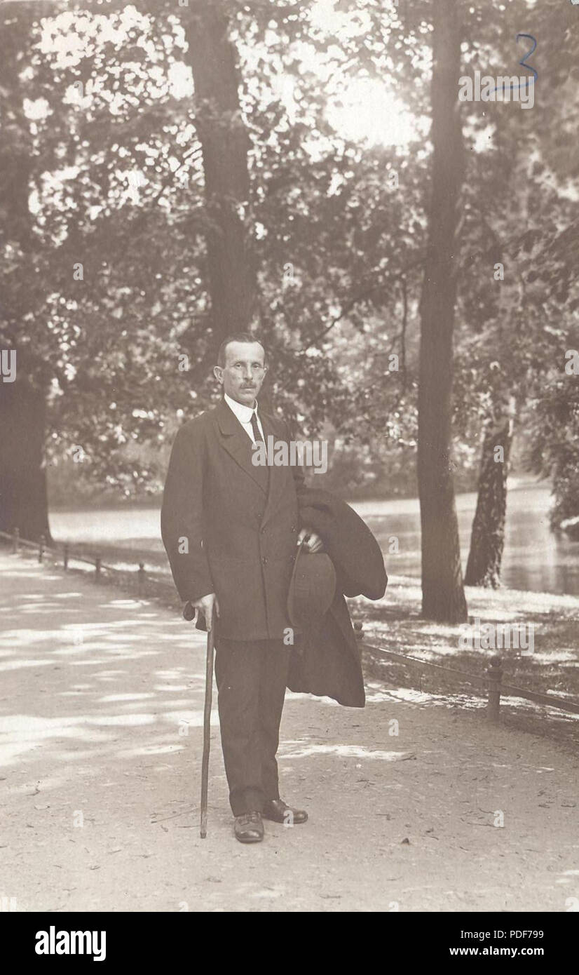 Zhekov hi-res stock photography and images - Alamy