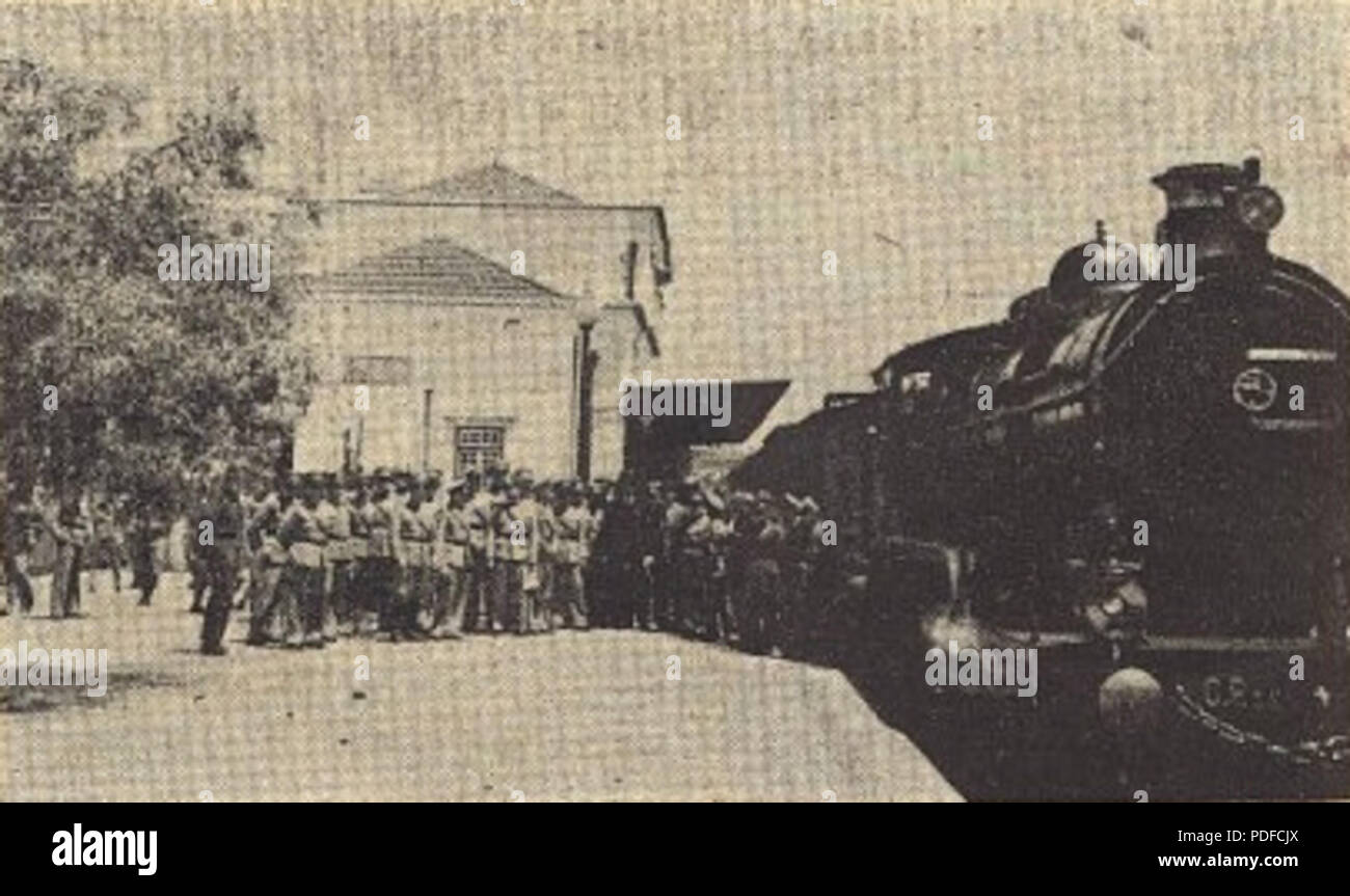 Convoy vintage military vehicles hi-res stock photography and images ...