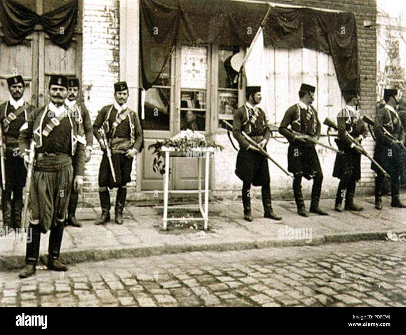 104 Corps of Cretan gendarmes in Thessaloniki, 1912-13 Stock Photo - Alamy