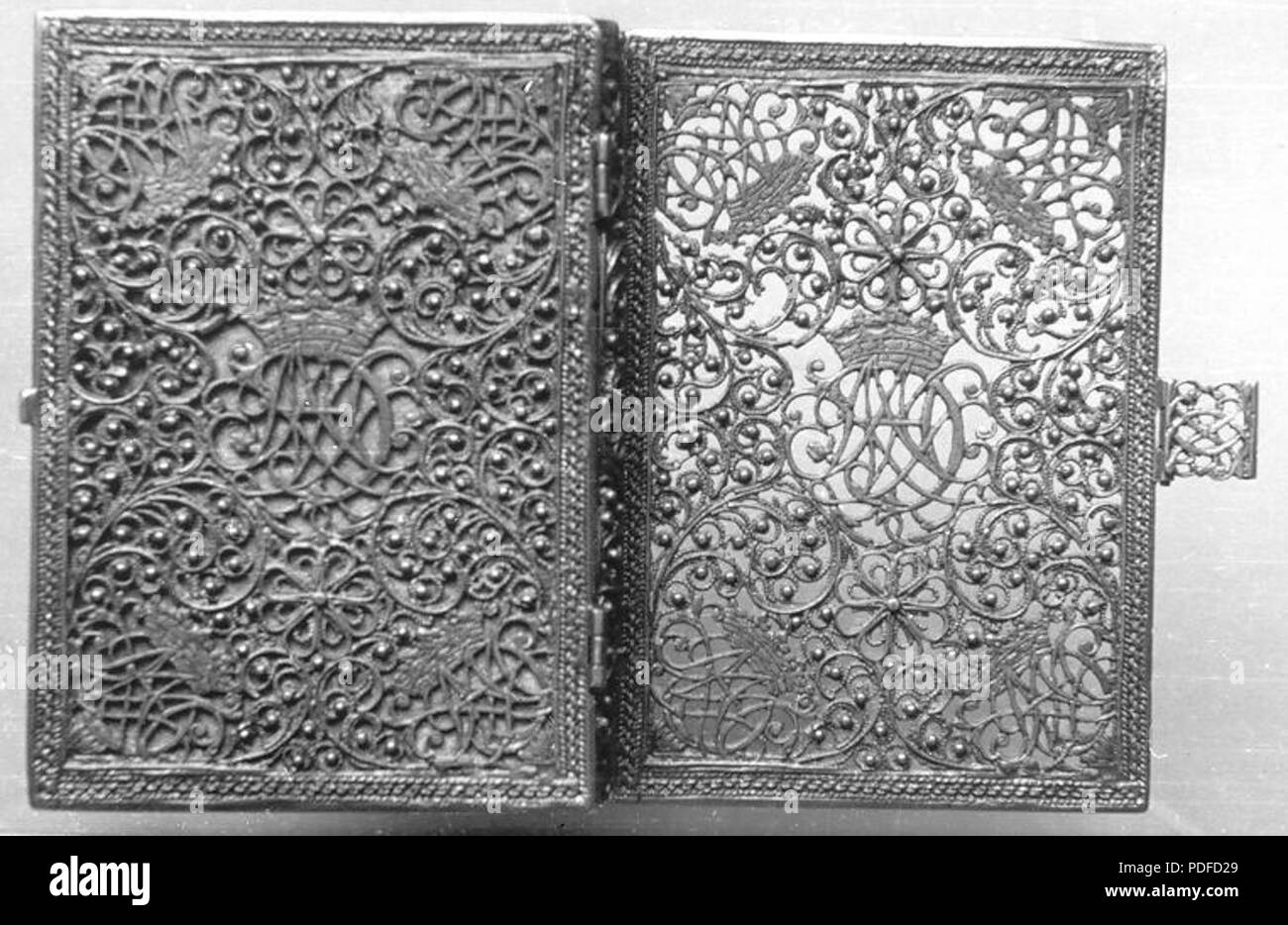 Canonical hi-res stock photography and images - Alamy