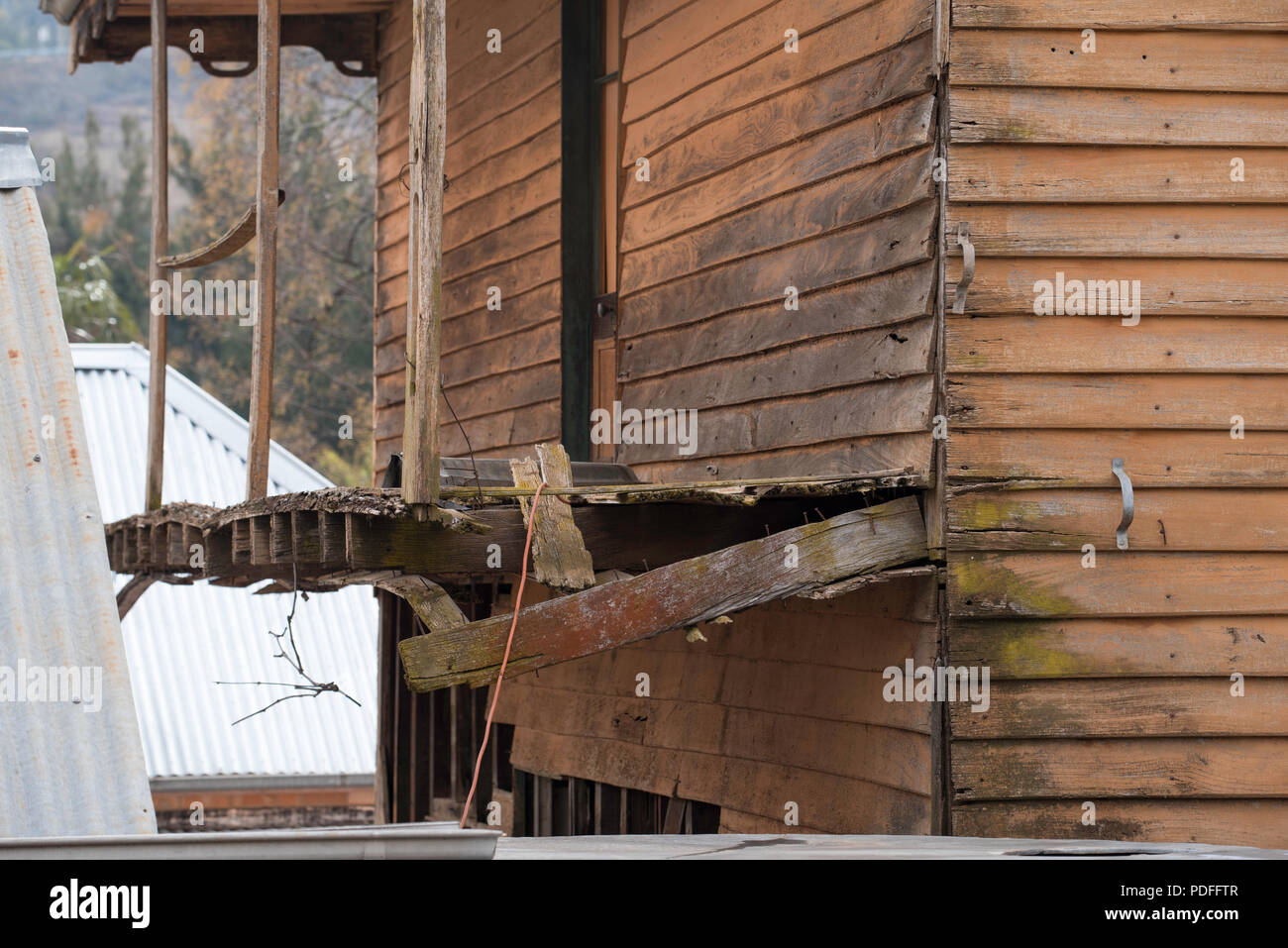 Country crumbling hi-res stock photography and images - Alamy