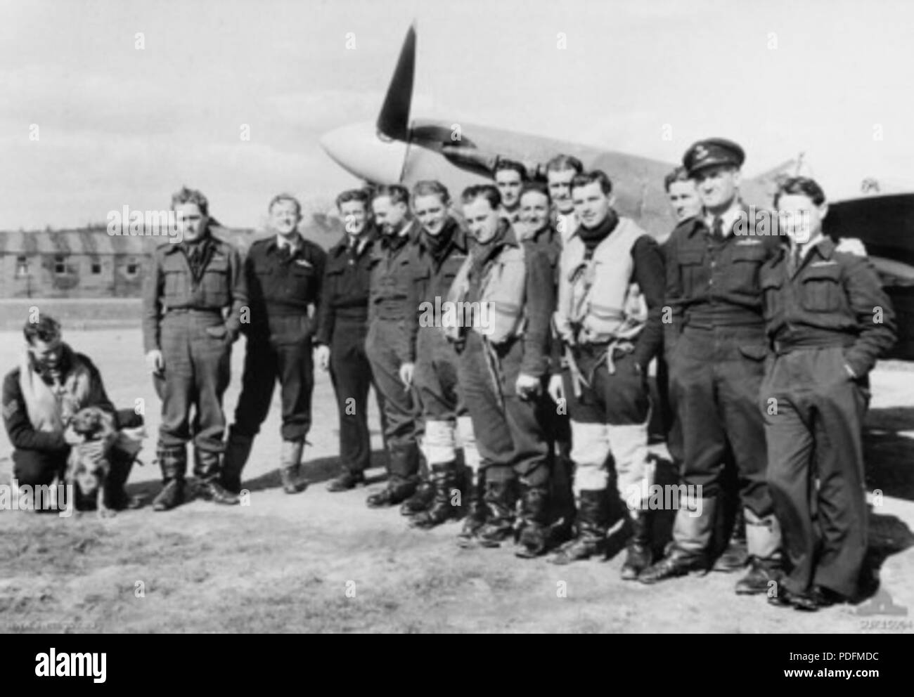 6 457 Sqn RAAF pilots 1942 Stock Photo - Alamy