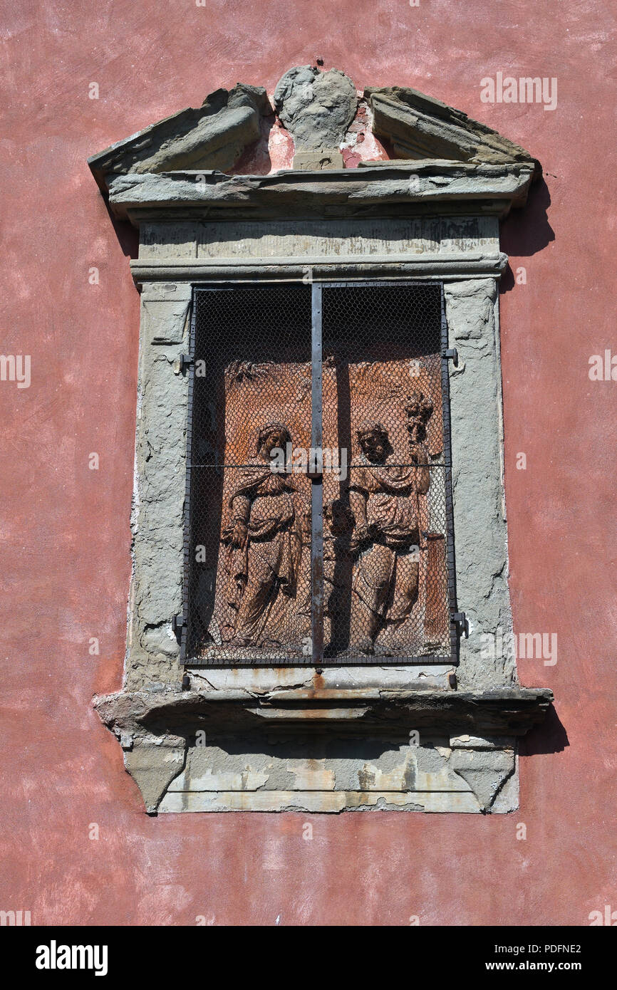 Ornamental window hi-res stock photography and images - Alamy