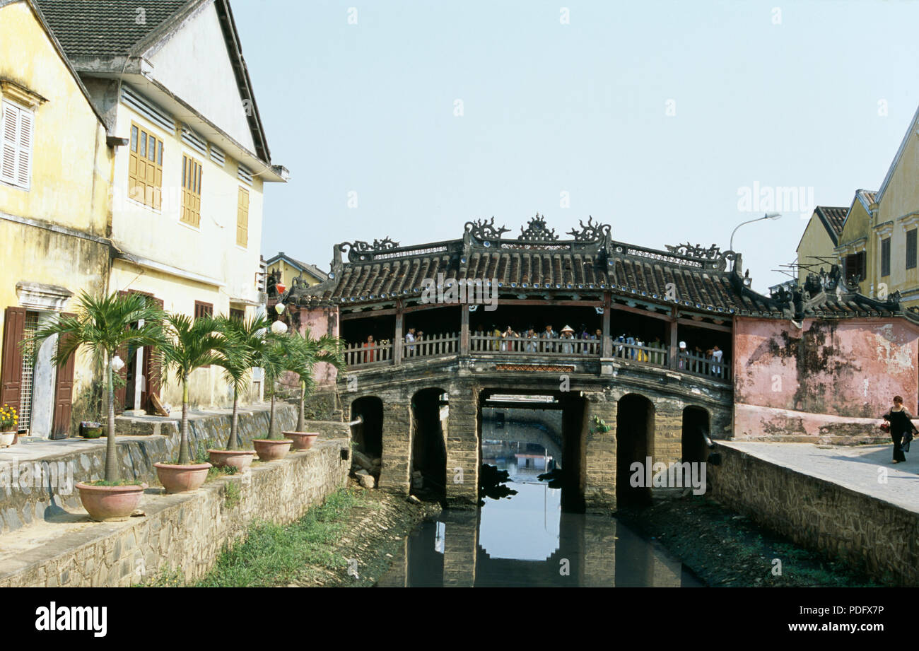 Japanese covered bridge at Hoi An, Vietnam Stock Photo - Alamy
