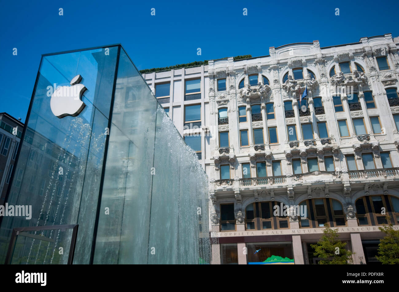 Italy, Lombardy, Milan, Piazza Liberty Square, Apple Store Designed by ...