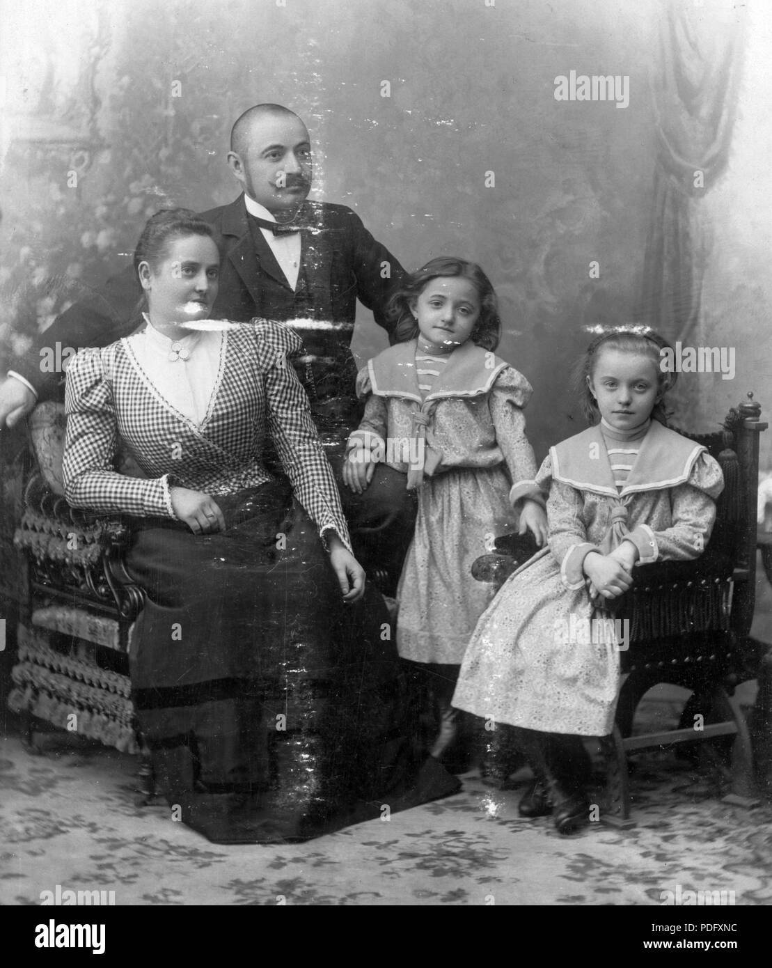 Mid century family photo Black and White Stock Photos & Images - Alamy