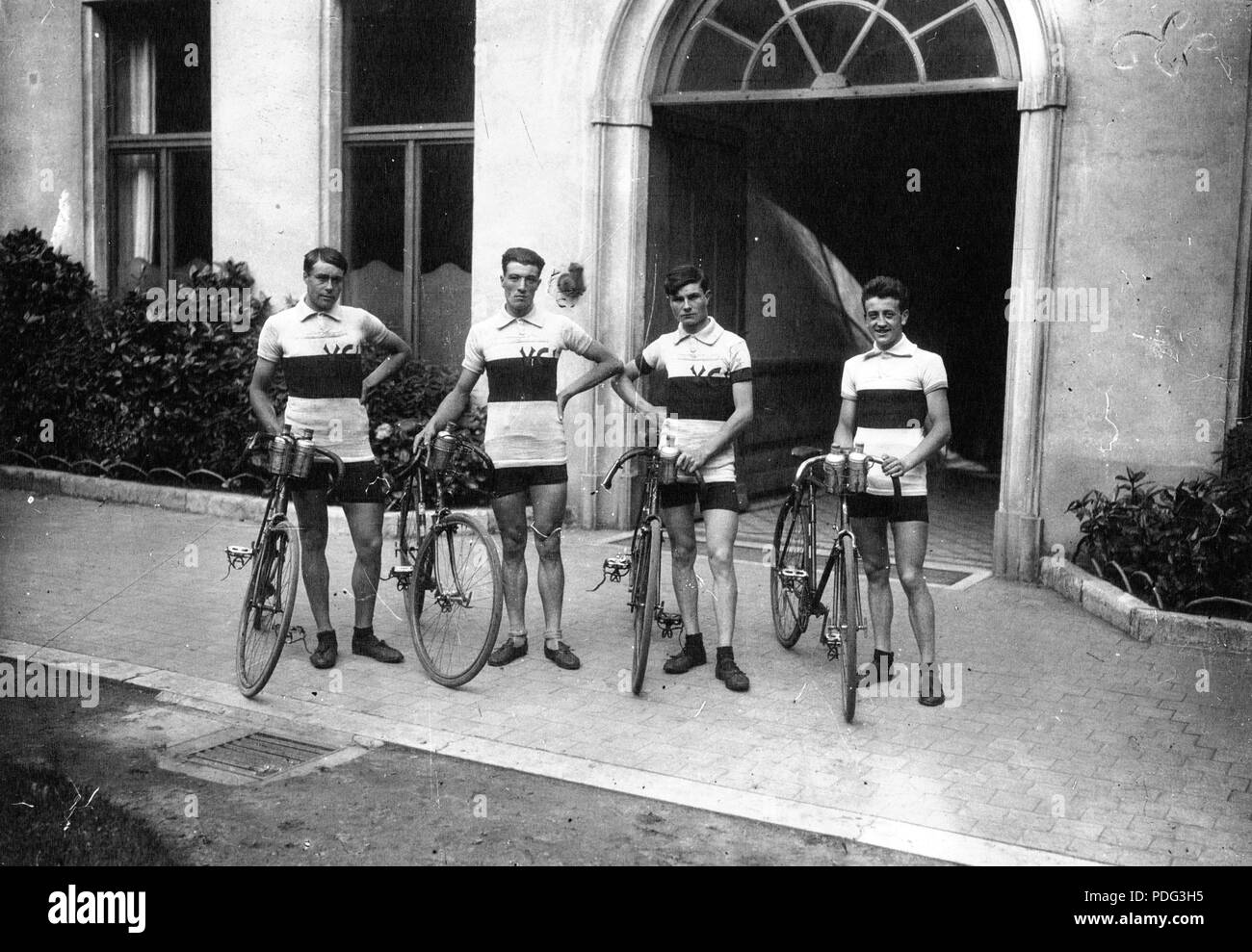 Cyclisme sur route hi-res stock photography and images - Alamy