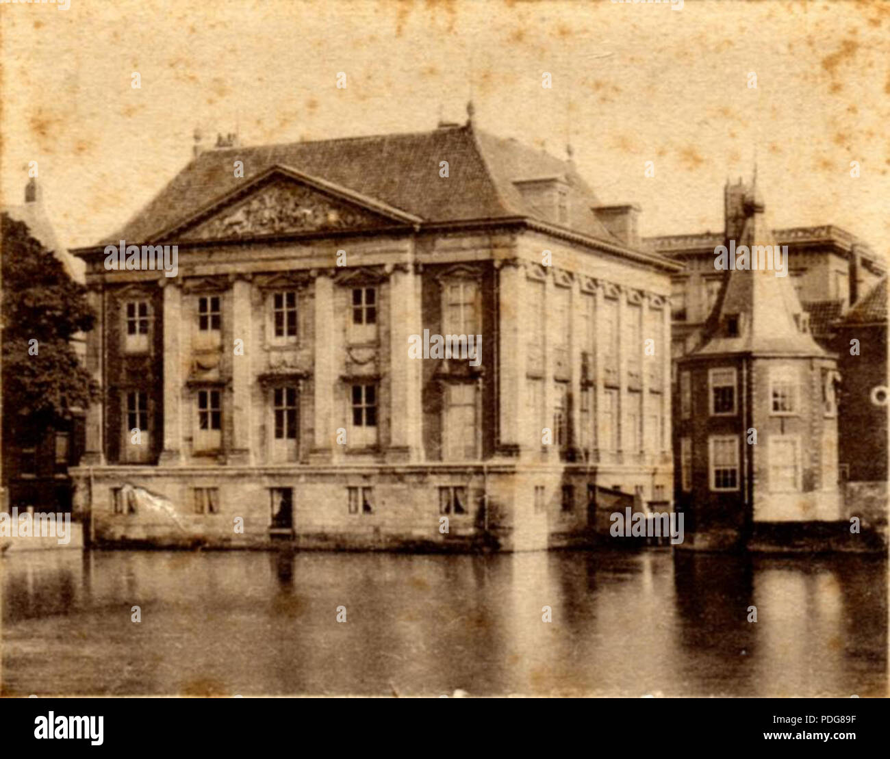 Mauritshuis museum rembrandt hi-res stock photography and images - Alamy