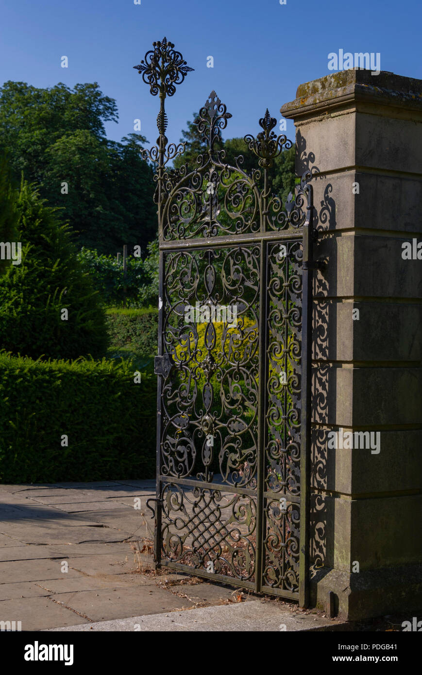 Ornate decorative black wrought iron gates hi-res stock photography and ...