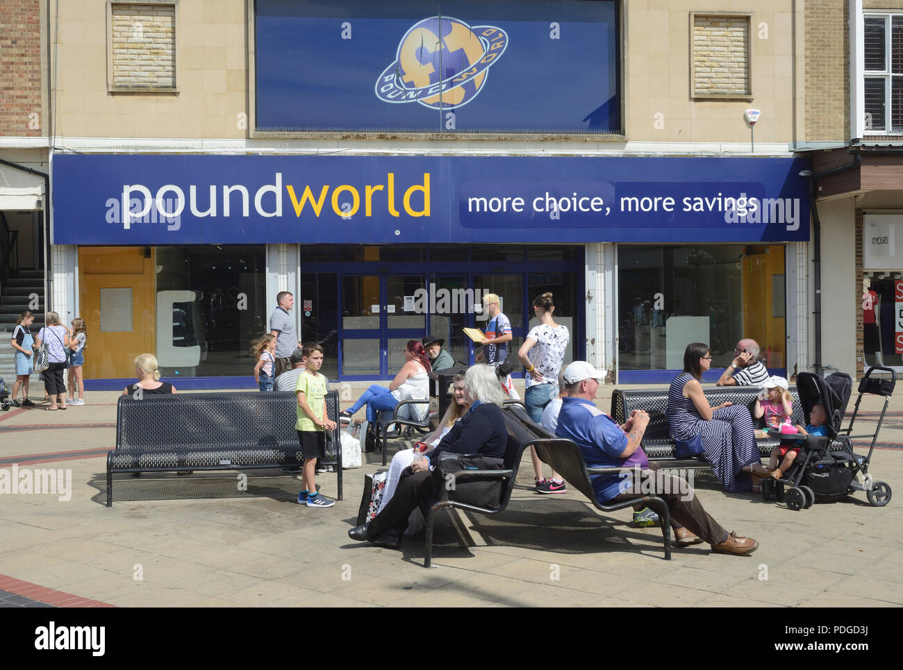 Poundworld High Resolution Stock Photography and Images - Alamy