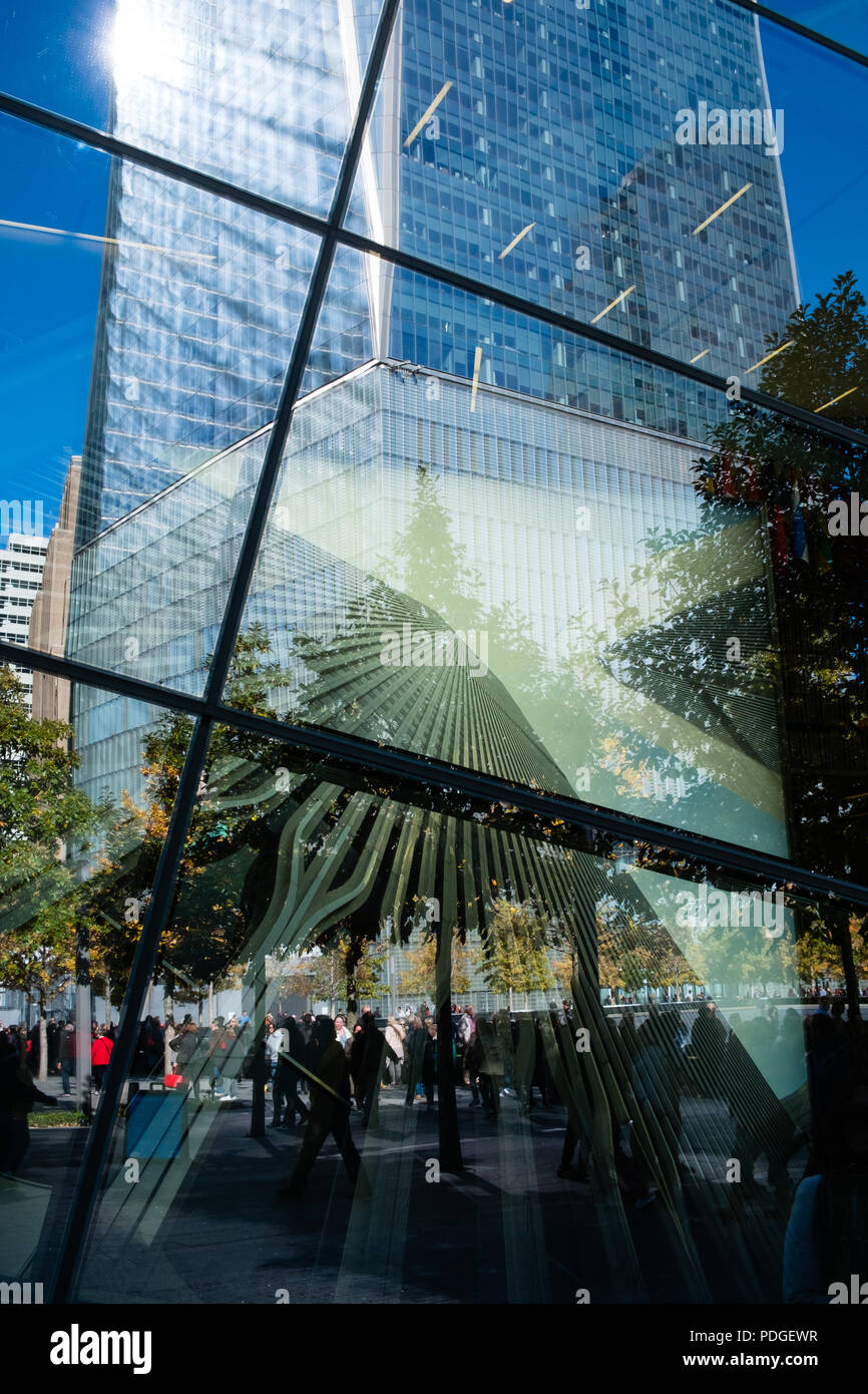 Reflections of old buildings in new buildings hi-res stock photography ...