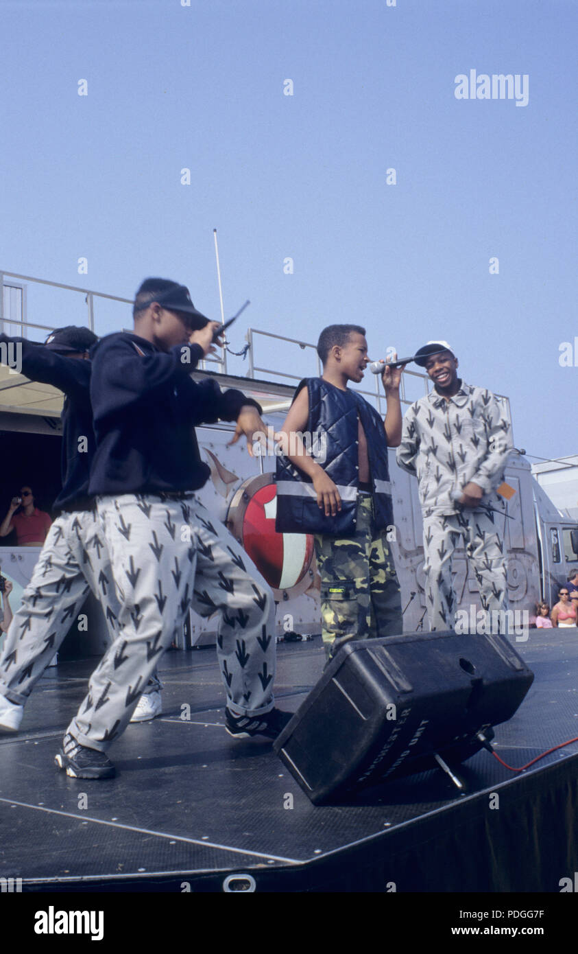 Ultimate kaos hi-res stock photography and images - Alamy