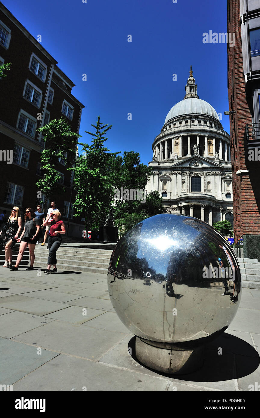 Chrome Metal Sphere & Saint Pauls Cathederal, London, England, UK Stock ...