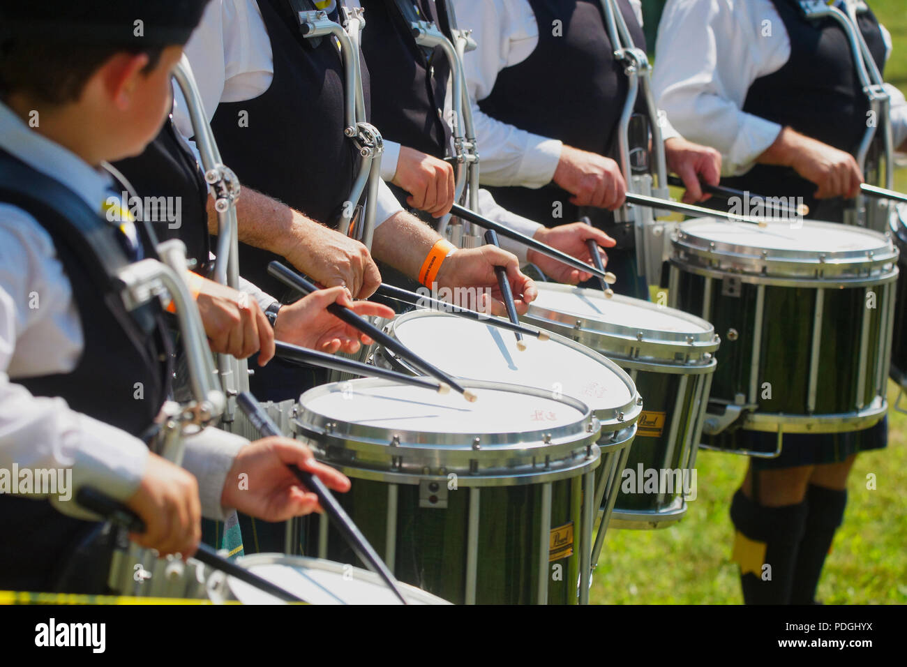 Play the drums hi-res stock photography and images - Alamy